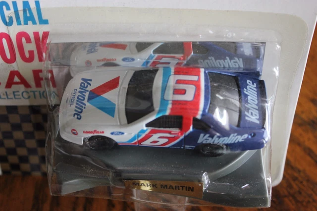 1992 ROAD CHAMPS Mark Martin #6 Valvoline Ford Thunderbird 1/64 EUR 6 ...