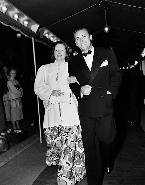 ALLAN JONES AND His Wife Actress Irene Hervey Attend An Movie 1940S Old ...