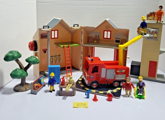 FIREMAN SAM DELUXE Fire Station, Tower, Jupiter, Figures & Accessories ...