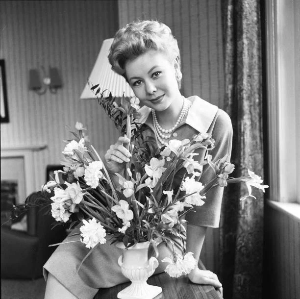 MITZI GAYNOR AMERICAN Actress Singer Dancer 1950S Old Photo 9 $9.00 ...