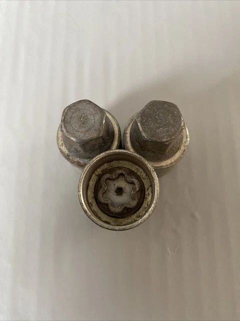 GENUINE VAUXHALL LOCKING Wheel Nut Key Replacement Letter V £15.00 ...