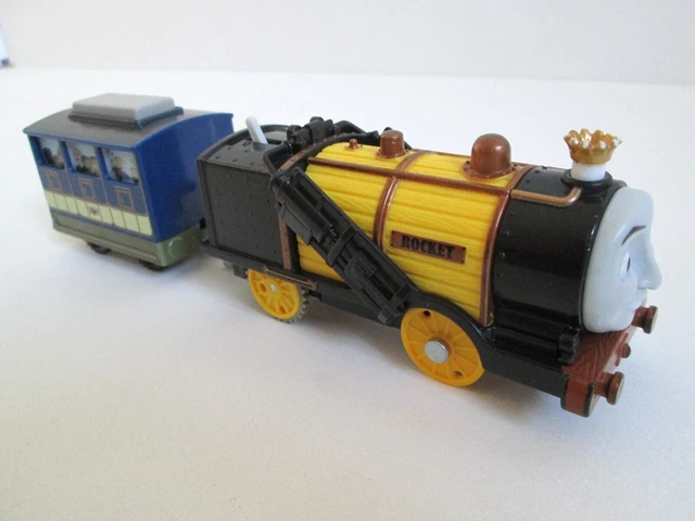 THOMAS TANK ENGINE Tomy Trackmaster Stephen Rocket Battery Train Pop Up ...