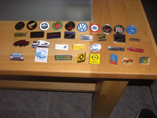 ANSETCKNADEL PIN BROSCHE von Automarken usw. zum Aususchen siehe Bilder ...