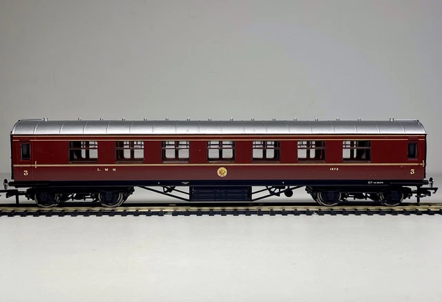 HORNBY R4231A LMS Corridor 3rd Class Coach 1573 LMS Crimson Lake VNM ...