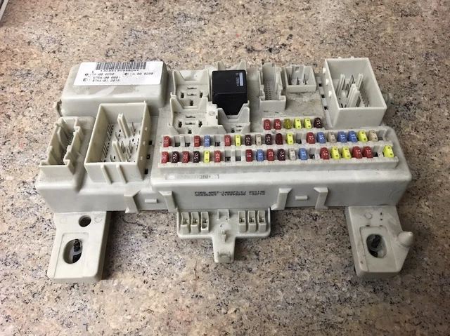 FORD FOCUS MK2 C max fusebox BCM body control module 4M5T-14A073-CJ ...