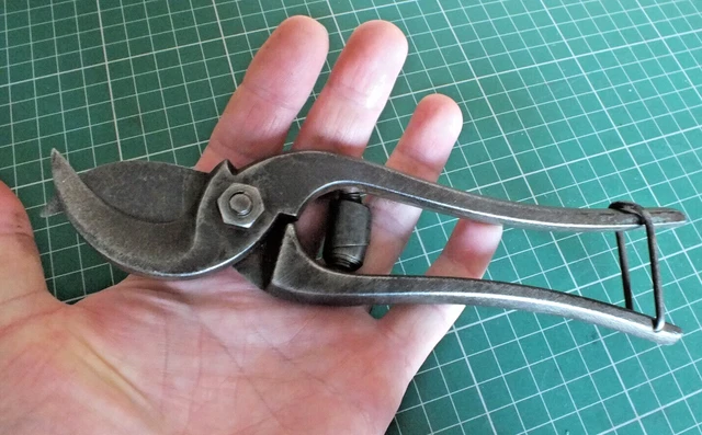 VINTAGE PARROT BEAK Secateurs / Garden Pruners (C3) £18.00 - PicClick UK