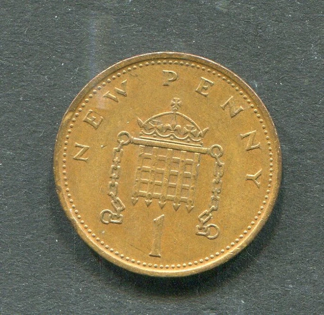 PIECE DE MONNAIE du ROYAUME-UNI - One Penny - Elisabeth II - 1979 EUR 1 ...