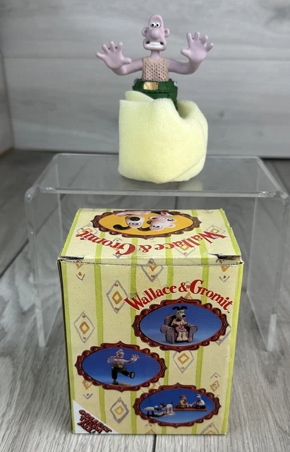 WALLACE AND GROMIT Resin Hand Painted Figurine Wallace in robot ...