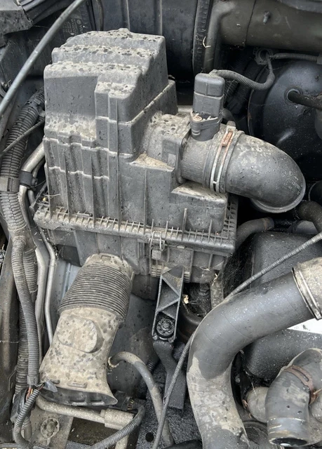 VW TRANSPORTER GENUINE T5 2.5 03-09 Air Box £46.46 - PicClick UK