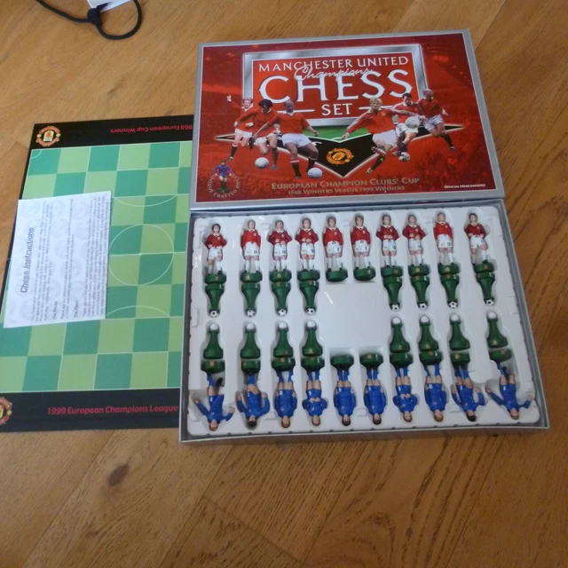MANCHESTER UNITED EUROPEAN Cup Winners Chess set 1968 Vs 1999 Winners ...