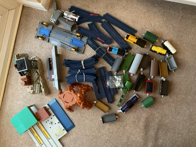 THOMAS AND FRIENDS Trackmaster Set/Bundle. Pre-loved in great condition ...