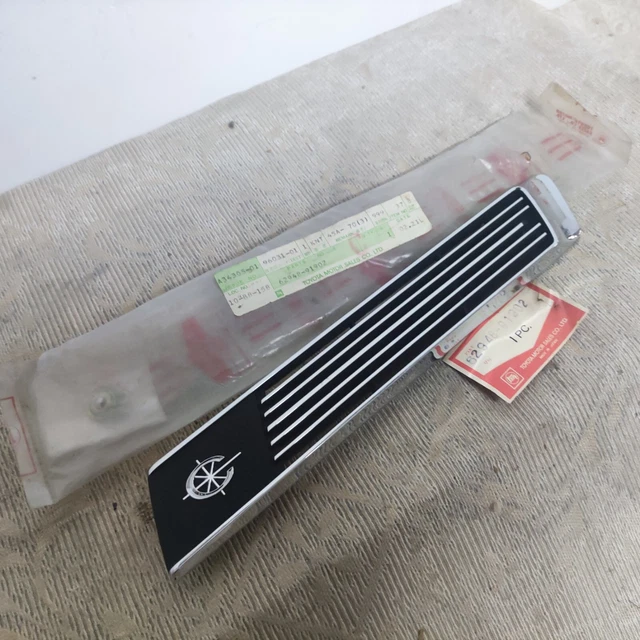 NOS TOYOTA トヨタ Roof Side Vent Louvre Rh Corona Mk2 Rt68 V Rt77 Dx ...