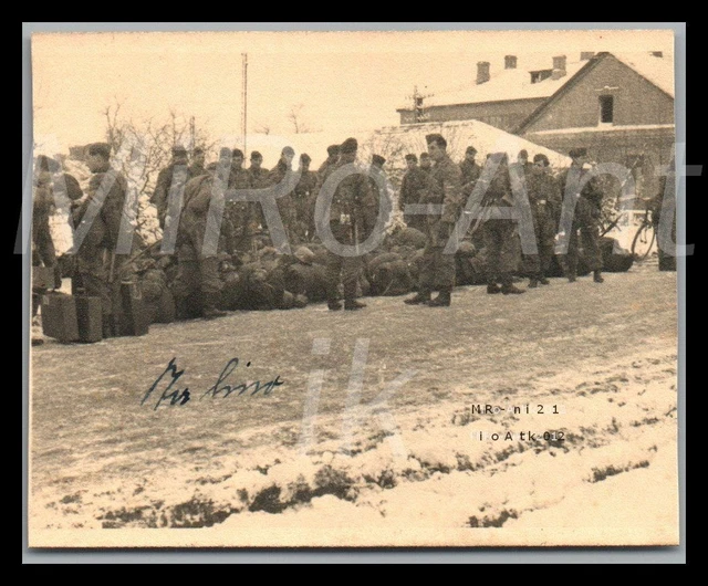 FOTO WK2 FALLSCH.JÄG. H.Kalischewsky, Jäger Abmarschbereit in Malino ...