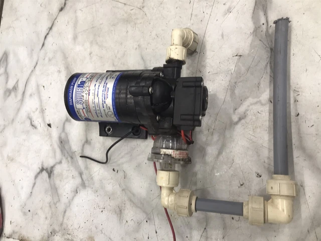 92 SEA RAY 250 Sundancer Boat Shur Flo 2.8 GPM 45 PSI 12 V Volt water ...