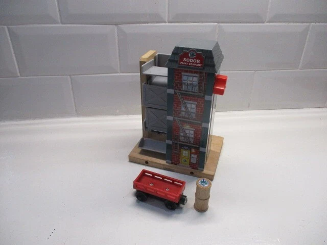 WOODEN THOMAS THE tank engine train set sodor paint company £24.99 ...