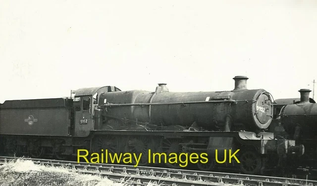 RAILWAY PHOTO - GWR Collett Hall Class 4-6-0 No.5952 Cogan Hall with 3 ...