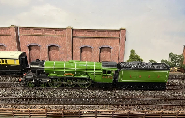 HORNBY R855 OO Gauge A3 Flying Scotsman 4-6-2 LNER Apple Green Livery #4472 VGC £44.99 - PicClick UK