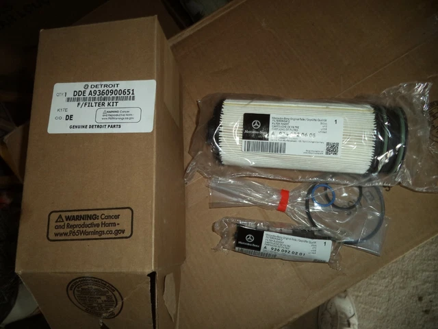 GENUINE MERCEDES-BENZ FUEL Filter DALMIER TRUCK A9360920605 DETROIT ...