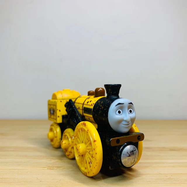 DUSTY STEPHEN - Thomas The Tank Engine & Friends Wooden Railway Magnet ...