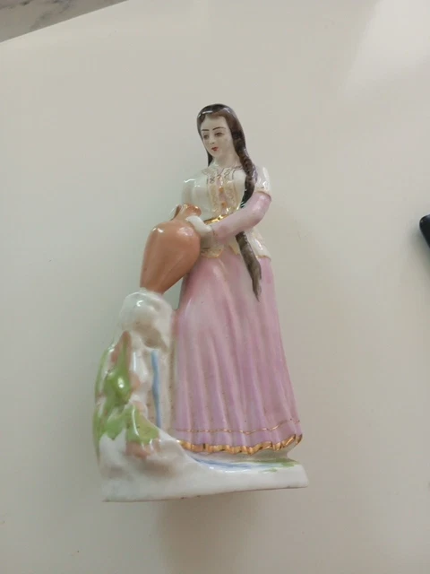 FIGURINE EN Porcelaine D'armenie Anouche Porteuse D'eau / EUR 20,00 ...