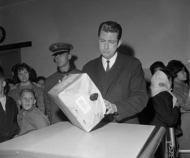 EARHART REMAINS? SAN Francisco Radio newsman Fred Goerner KCBS- 1961 ...