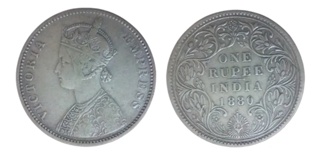 BRITISH INDIA. ONE Rupee 1880. Bombay Mint. Victoria Empress. XF Grade ...