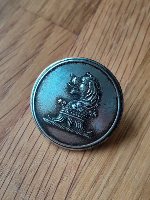 ANTIQUE LIVERY BUTTON lion head ducal coronet mid 1800's 25 mm Ellis ...