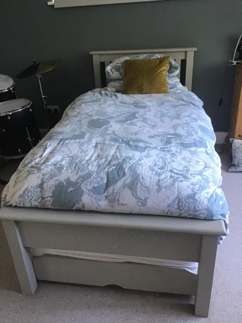 JOHN LEWIS SINGLE wooden bed frame with truckle bed underneath £52.68 ...