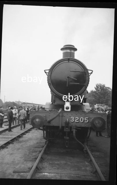 ORIGINAL LARGER NEGATIVE Of Gwr Steam Loco 3205 At Taplow 16/9/67 £3.99 ...