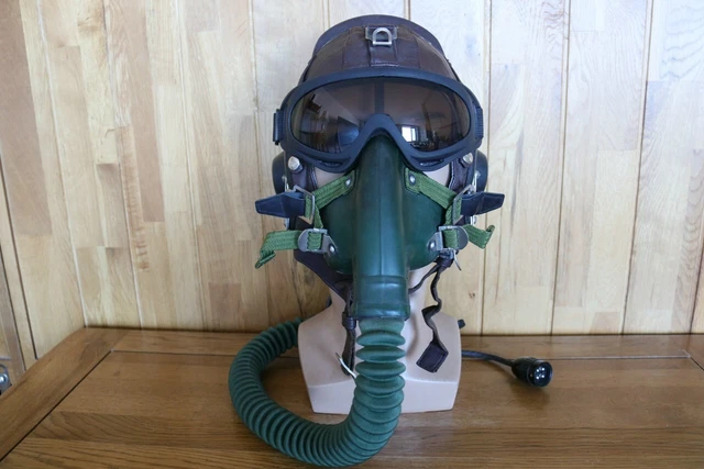 EARLY 1970'S MIG Pilot Flying Helmet, Goggles,Vintage oxygen mask 6502 ...
