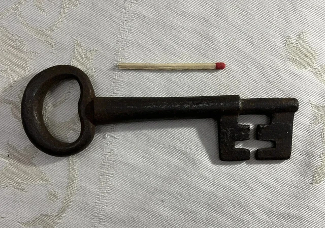 CLEF CLE FER Forge Ancienne Serrure Art Populaire Haute Epoque ...
