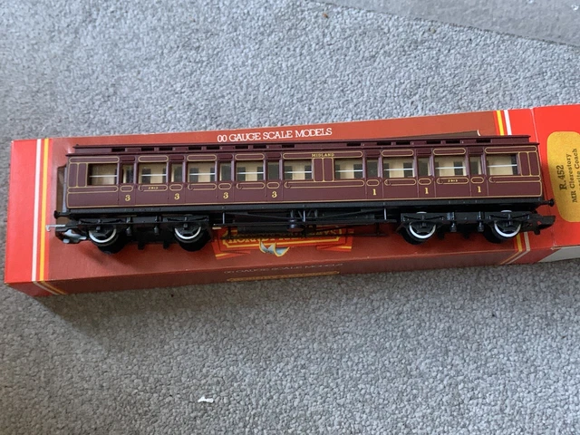 HORNBY R452 MR clerestory composite coach £25.00 - PicClick UK