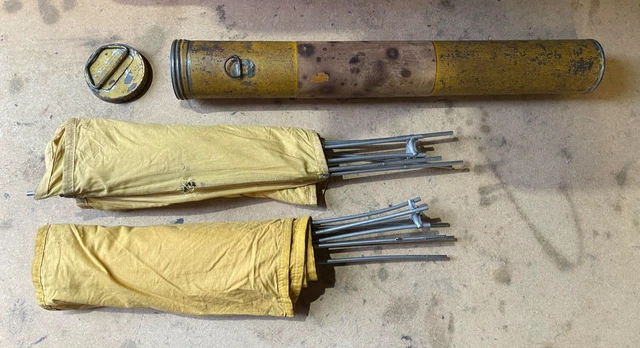 WW2 RAF USAAF Survival Lift Raft Dinghy Kite M-357-A Radio Set SCR-578 ...