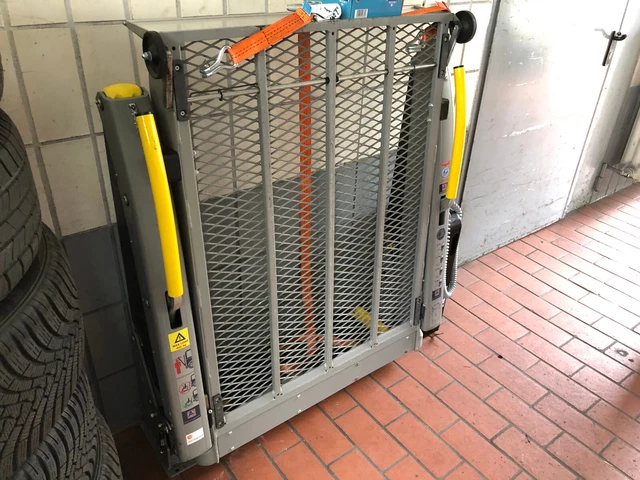 ROLLSTUHLLIFT FÜR VW T6, T5, Crafter von AMF-BRUNS, LINEARLIFT AL1 SOLID 1130 EUR 1.195,00 ...