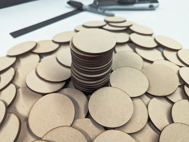 MDF WOODEN BASES 100mm Diameter 3mm Thick x 18 pieces EUR 9,30 ...