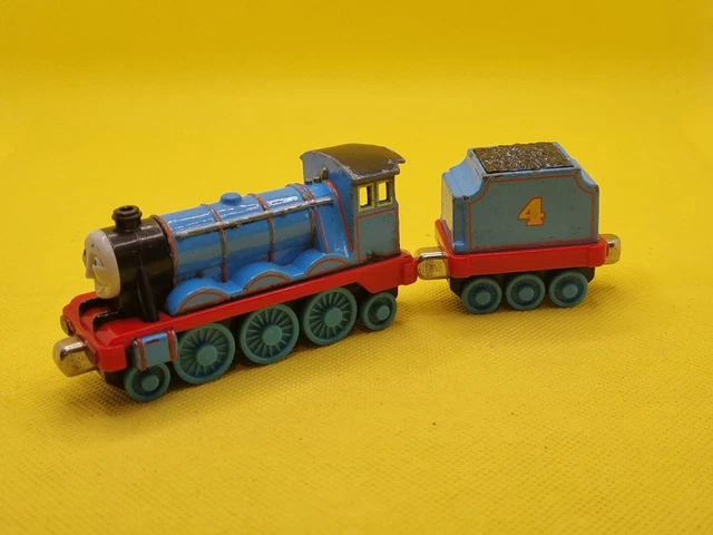 THOMAS THE TANK Engine Take and Play Engine GORDON, No 4 Engine 2009 £8 ...