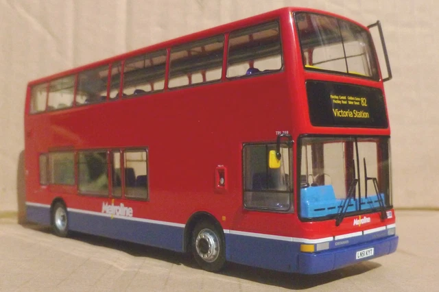 CMNL,UKBUS2003 DENNIS /PLAXTON President "Metroline" bus model in 1 ...
