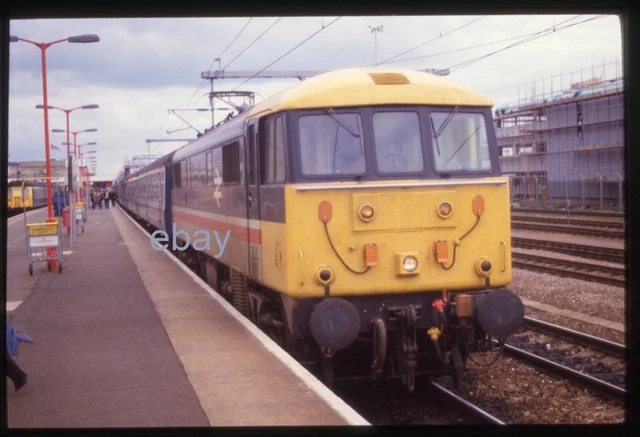 ORIGINAL 35MM SLIDE - 86256 w/ IH19 11.05 to Liverpool St. at Cambridge ...