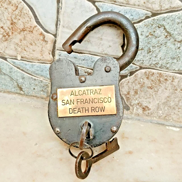 ANTIQUE ALCATRAZ SAN Francisco Death Row 5" Cast Iron Lock & Keys £36. ...