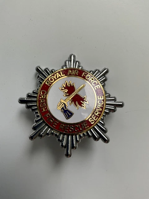 ORIGINAL RAF ROYAL Air Force crash fire rescue service cap badge £9.99 ...
