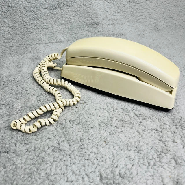 PUSH BUTTON PHONE Vintage 80s Wall or Desk ITT Trendline Telephone ...