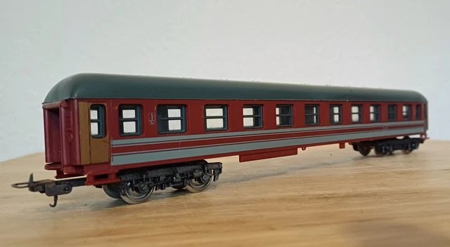 ITALIAN LIMA HO L309115 1st Class FS Express Passenger Coach. Model ...