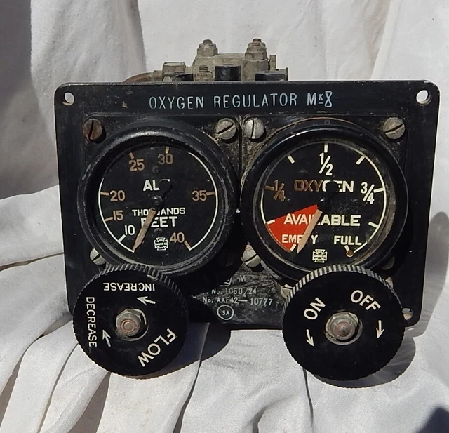 WW2 RAF DE Havilland Mosquito Bomber Pilot's Type Oxygen Regulator Type ...