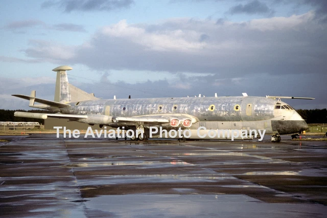 RAF HAWKER SIDDELEY Nimrod MR.2P XV235 at RAF Kinloss (1994) Photograph ...
