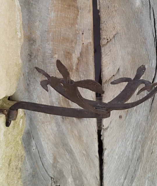 PAIRE DE FLAMBEAUX romans, fer forgé médiéval. EUR 900,00 - PicClick FR