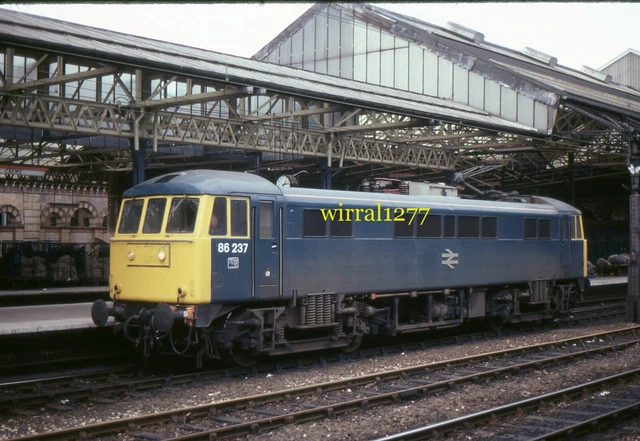 ORIGINAL RAILWAY SLIDE Class 86 86237 at Crewe 12.81 £3.32 - PicClick UK