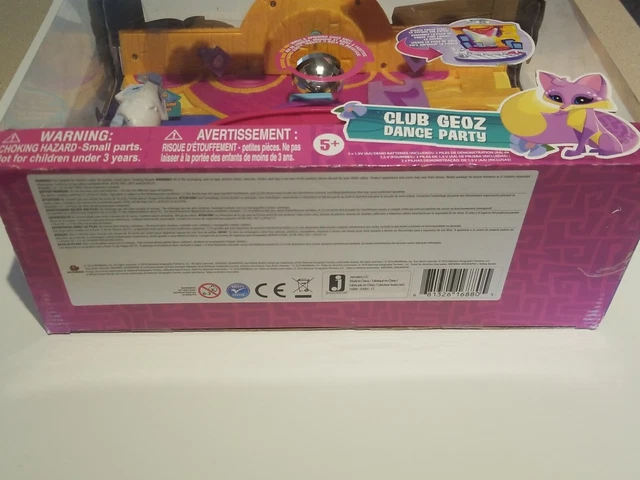 ANIMAL JAM CLUB Geoz Playset With Exclusive Diamond Arctic Wolf LED ...