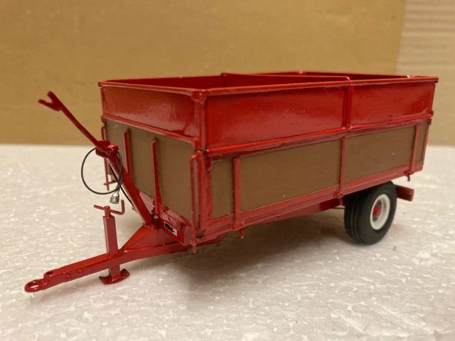 1/32 SCALE DADS tractors Pettit 4.5 ton trailer tractor tracteur ...