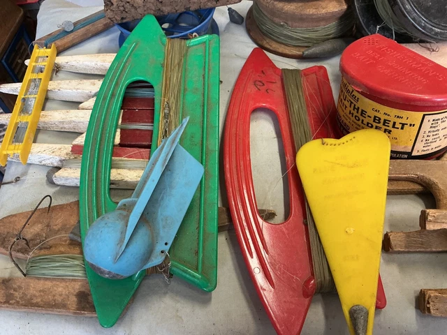 VINTAGE GROUP OF wood & plastic hand lines of various sizes shapes and ...
