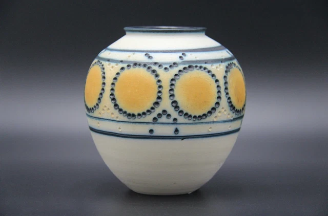 1985 DAVID DIGGINS Australian Studio Pottery Vase with Impressed Dot ...